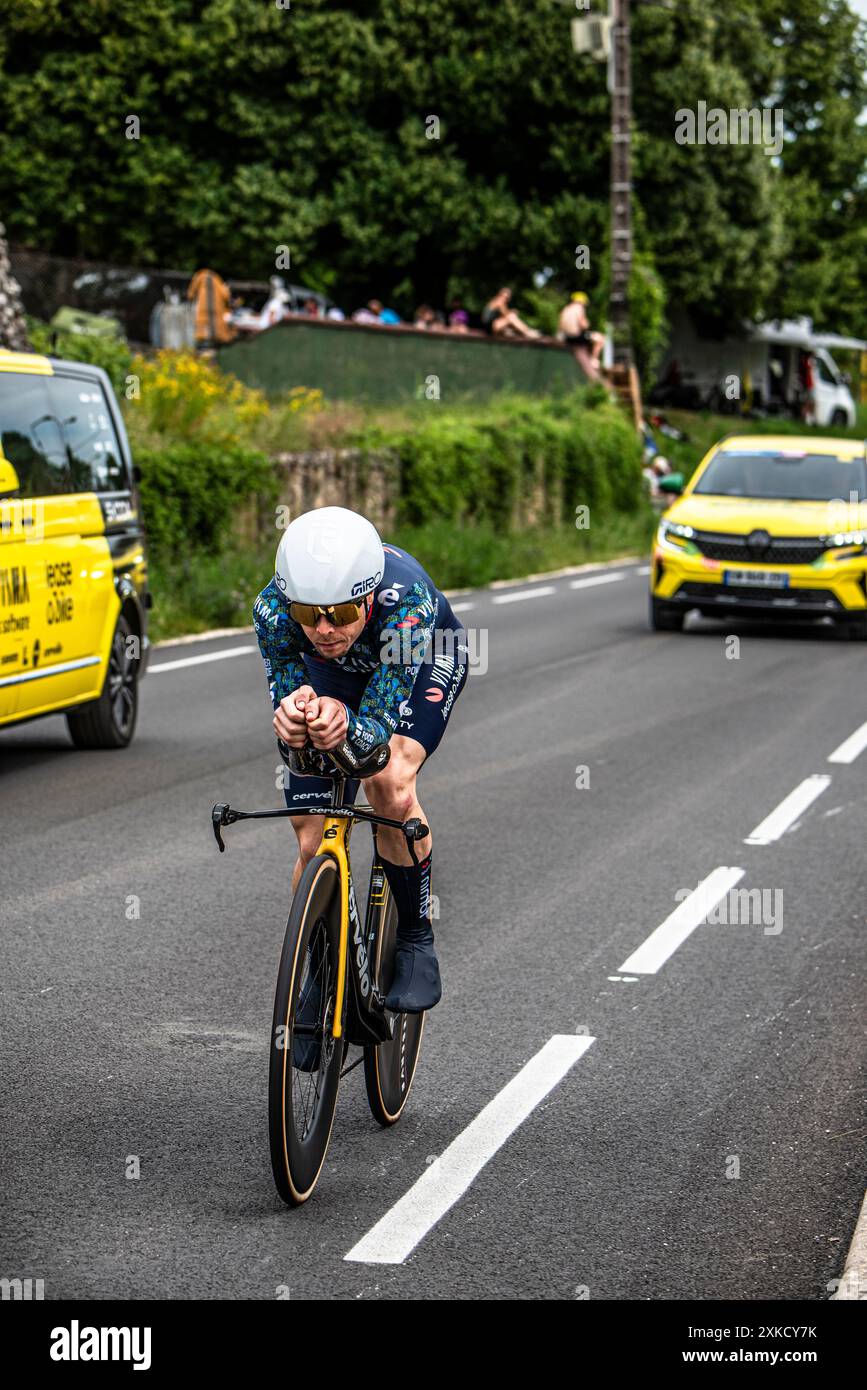 JAN TRATNIK of TEAM VISMA | LEASE A BIKE cycling in the Tour de France ...