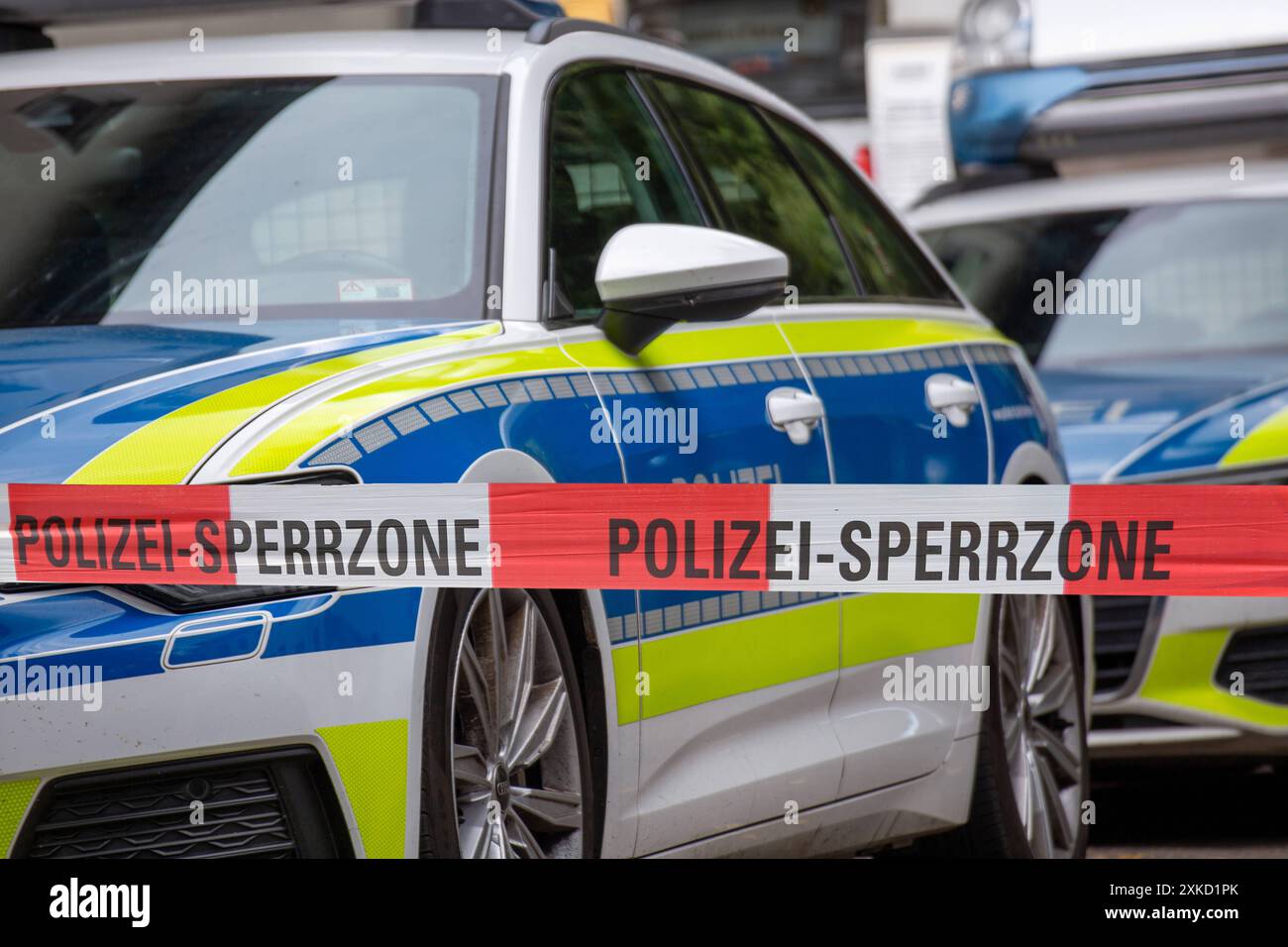 Absperrband hintergrund hi-res stock photography and images - Alamy