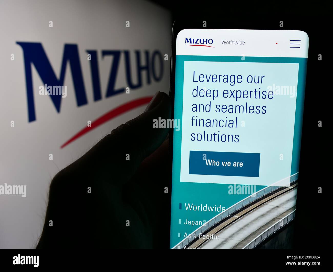 Mizuho bank logo hi-res stock photography and images - Alamy