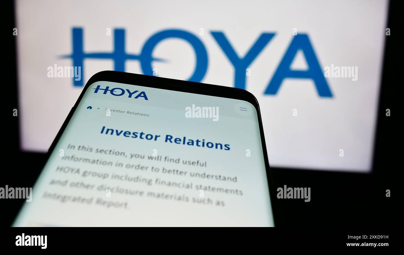 Mobile phone with website of Japanese precision instruments company ...