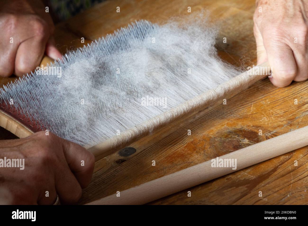 Hand carding store