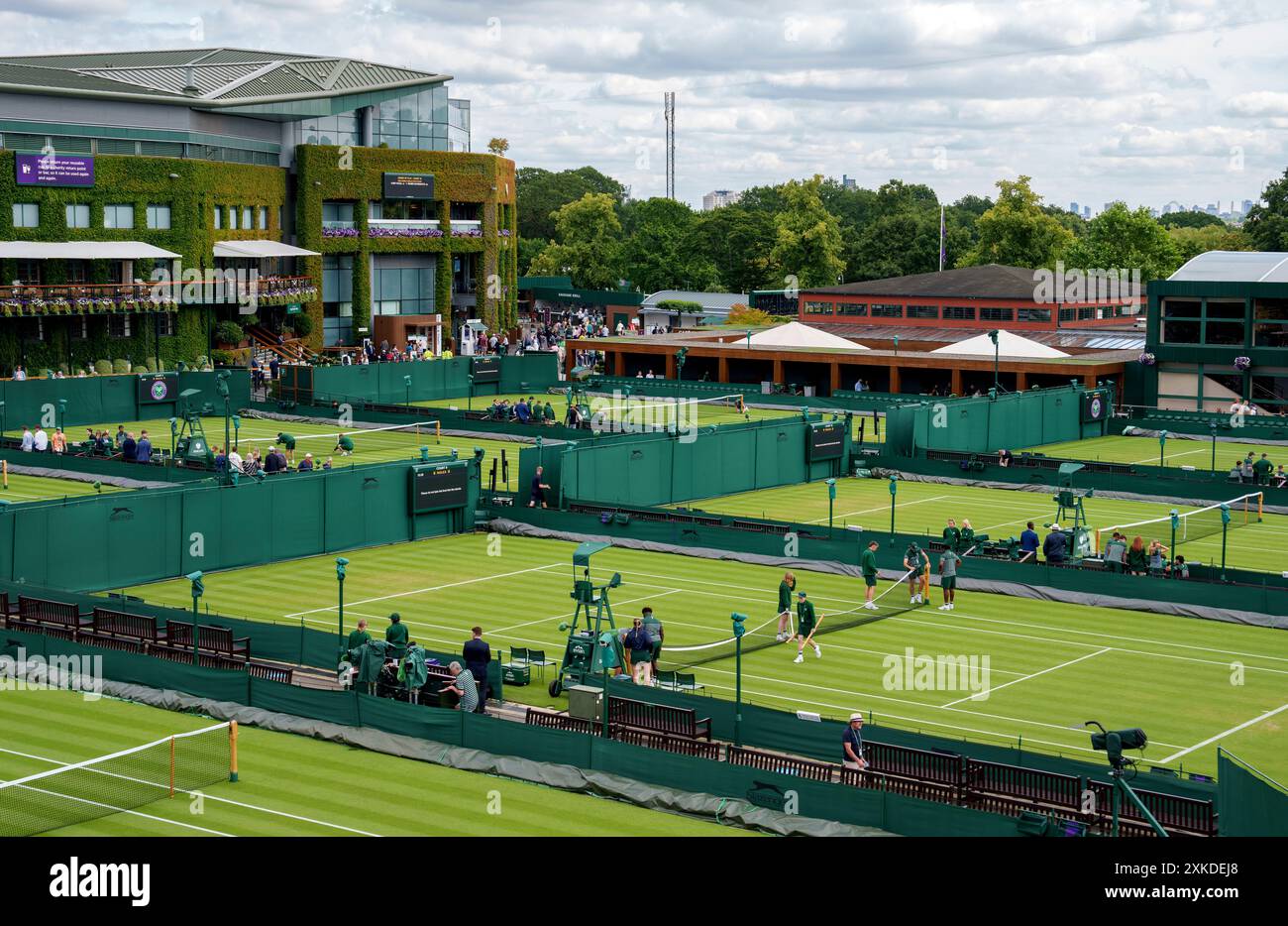 Wimbledon tennis arena general hi-res stock photography and images - Alamy