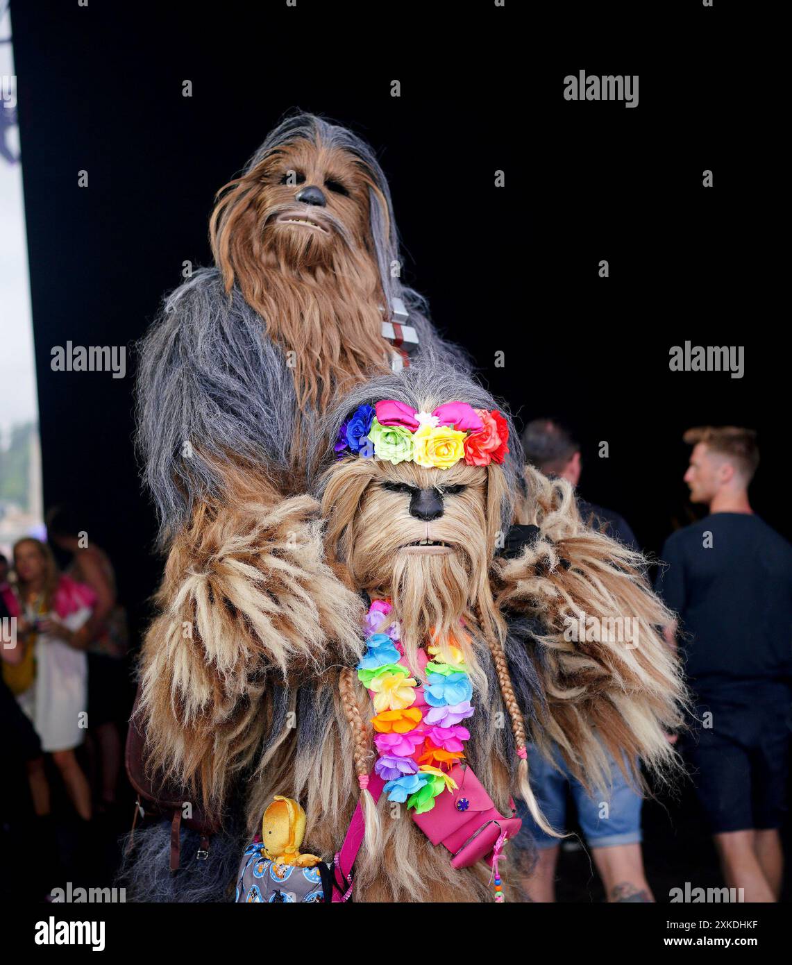 Two performing Wookies who joined Chesney Hawkes on stage at the ...