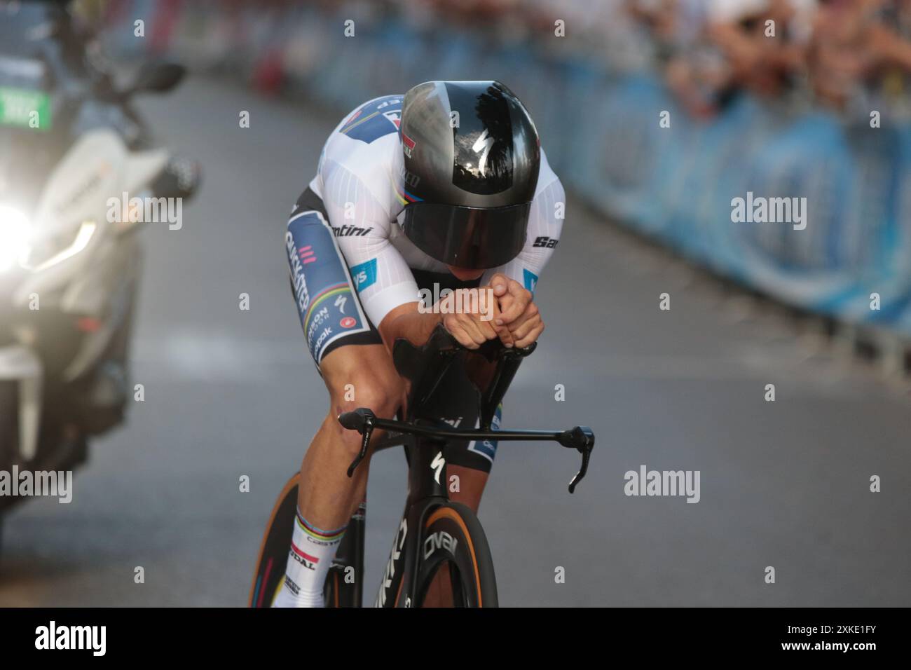 Remco Evenepoel in aero flight final Time Trial Tour de France Nice ...