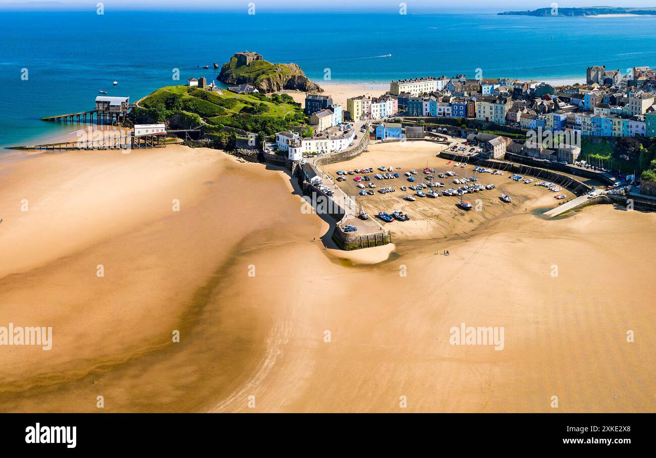Aerial view of Tenby harbour at low tide during summer Stock Photo - Alamy