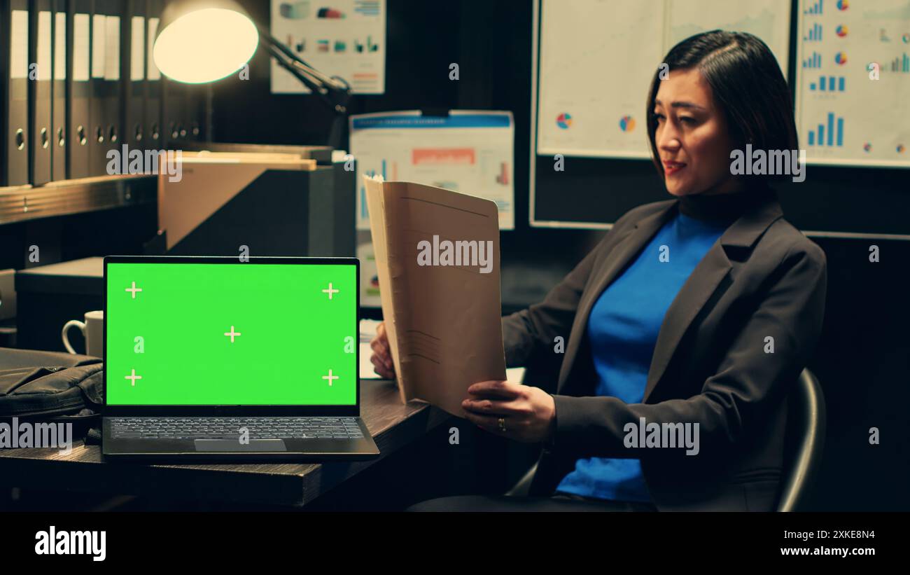 Police detective case files hi-res stock photography and images - Alamy