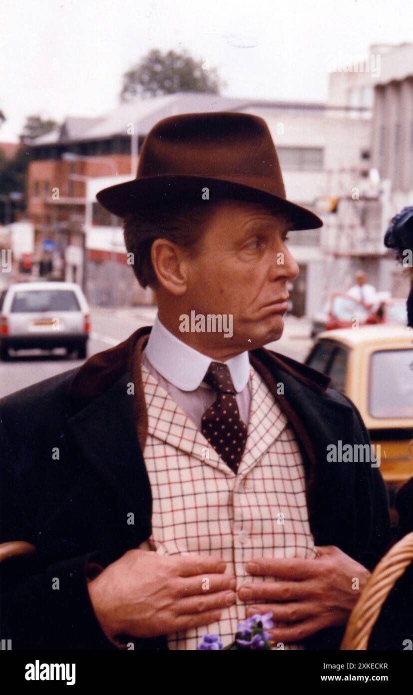 ACTOR EDWARD FOX, CHICHESTER, 1992 PIC MIKE WALKER, 1992 Stock Photo ...