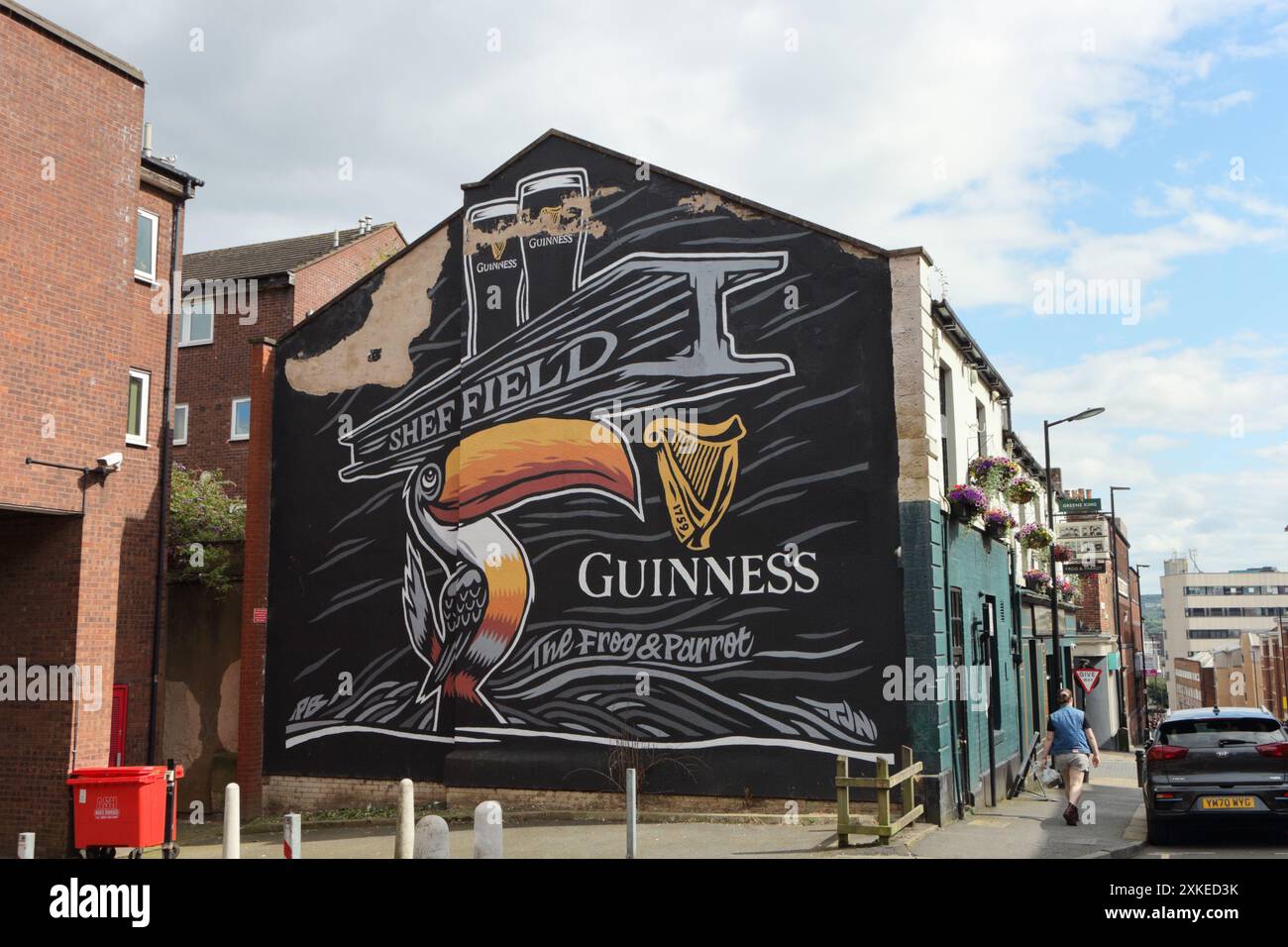 Guinness mural on the rear of the Frog & Parrot pub on Westfield ...