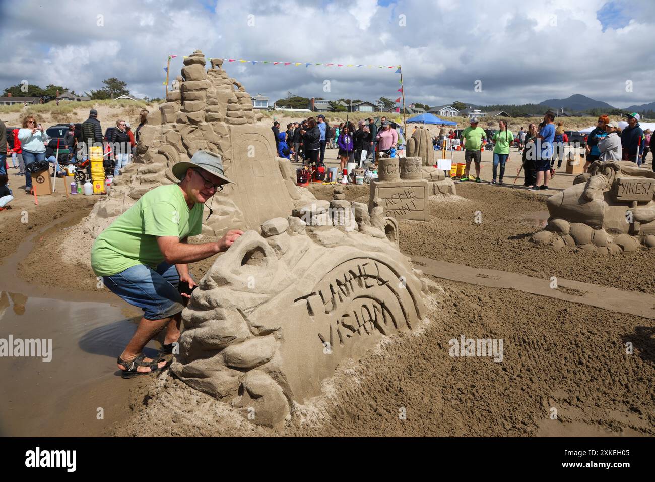 2024 Oregon Coast Annual Sand Castle Contest at Cannon Beach Stock ...