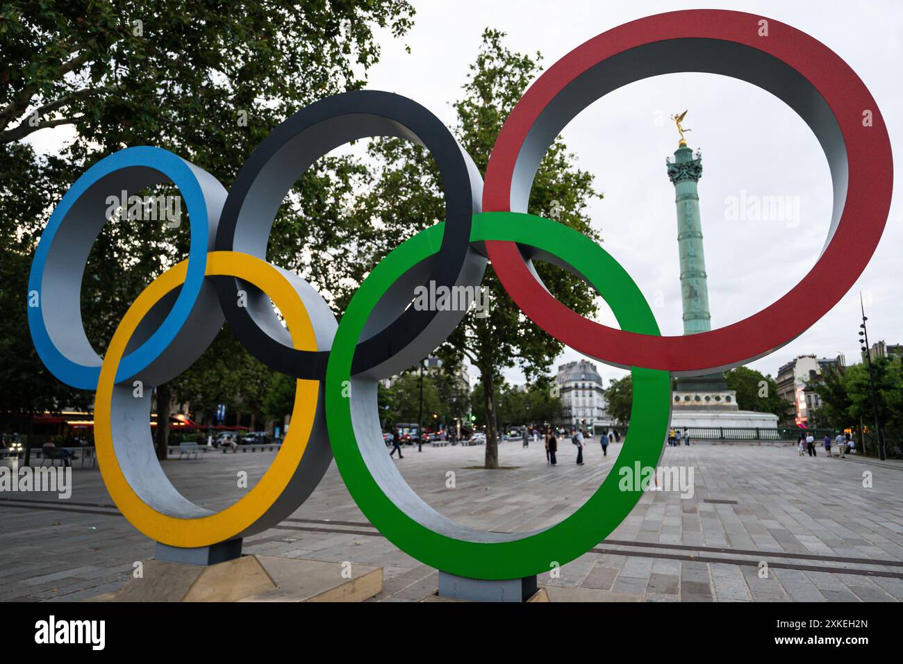 Paris, France. 22nd July, 2024. 240722 The Olympic rings and the Place ...