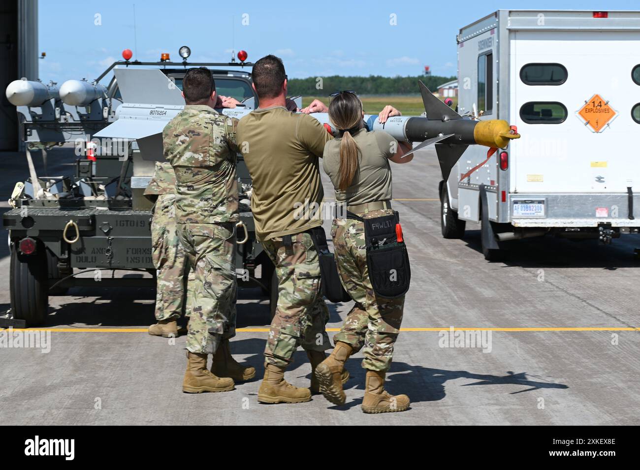 Aircraft Armament Systems specialists from the 148th Fighter Wing ...