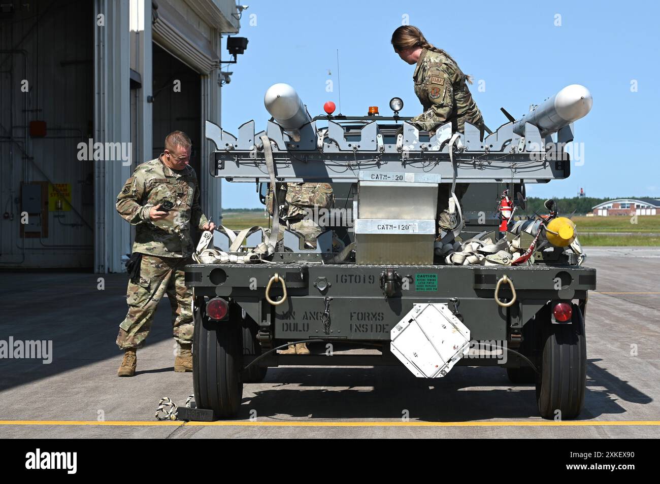 Aircraft Armament Systems specialists from the 148th Fighter Wing ...