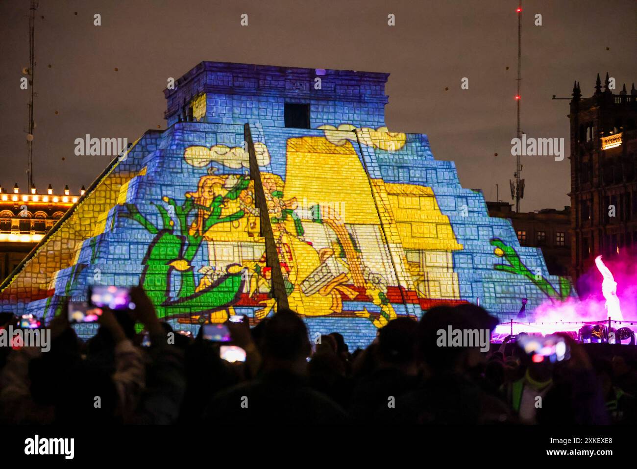 replica of the Kukulkan Pyramid of Chichén Itzá illuminated in a light ...