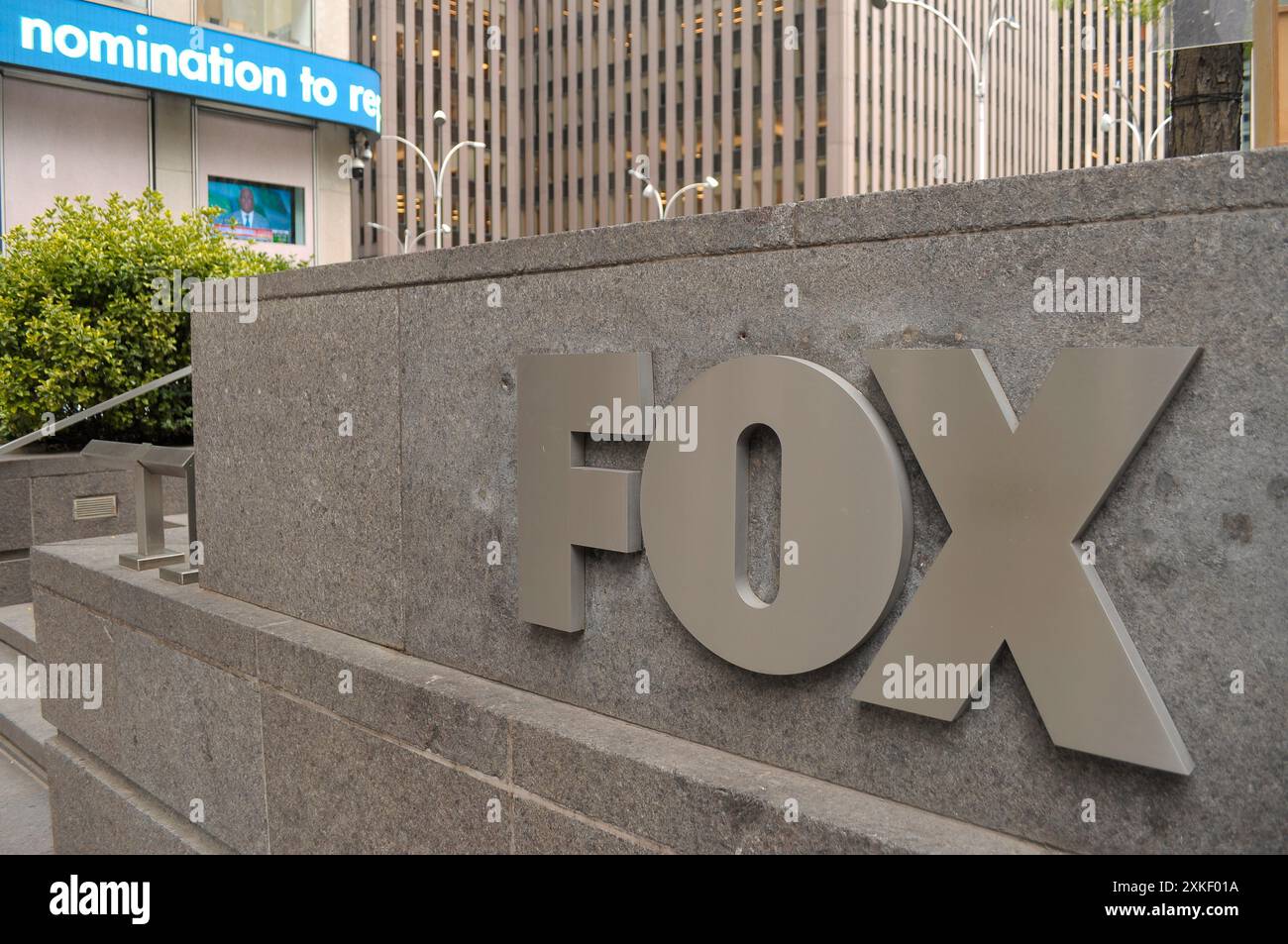 Withdraw from race hi-res stock photography and images - Alamy