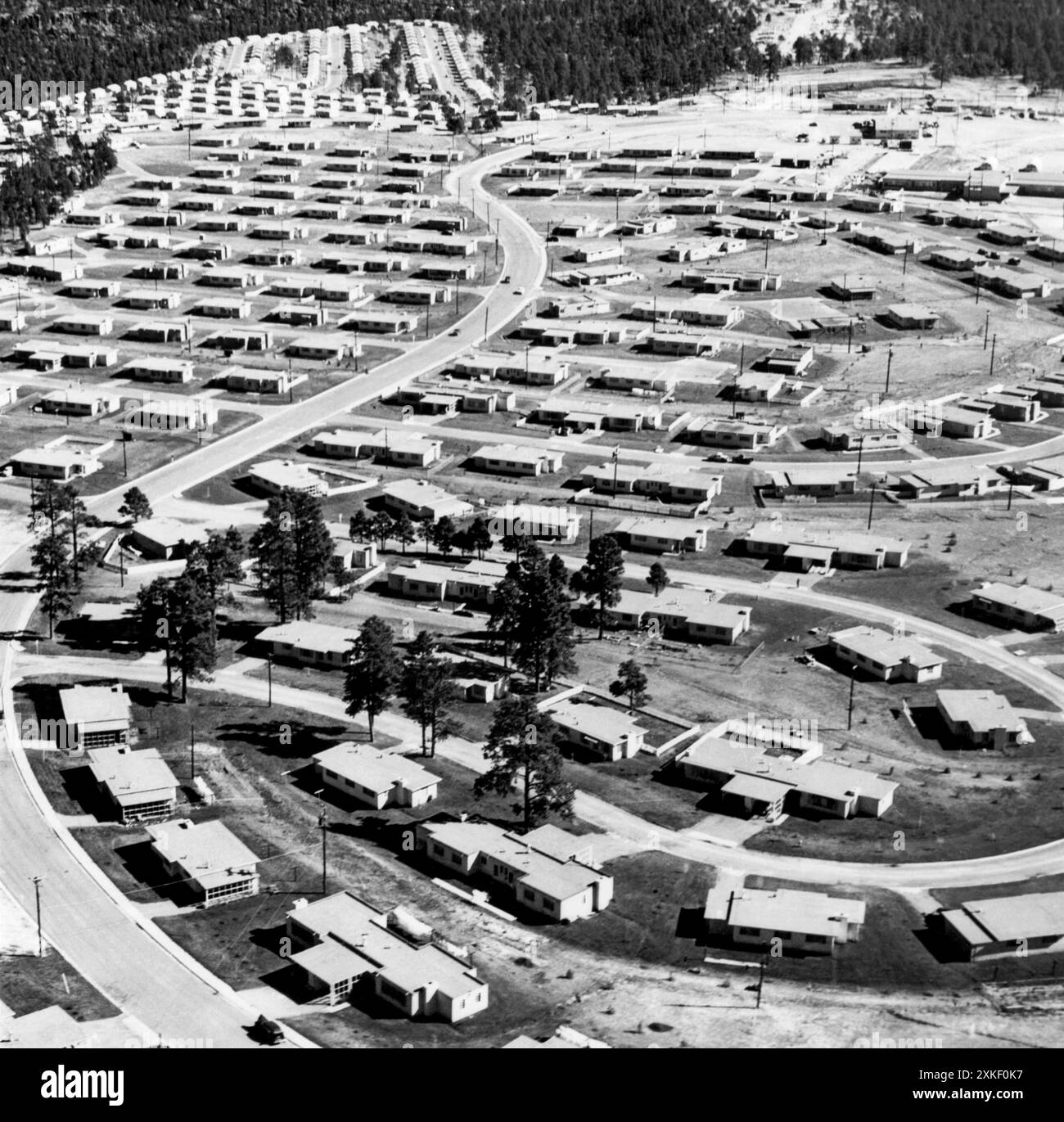 Los Alamos, New Mexico 1948 Eight hundred new homes were built in 1948 ...