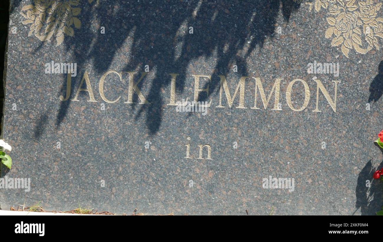 Los Angeles, California, USA 22nd July 2024 Actor Jack Lemmon Grave at ...