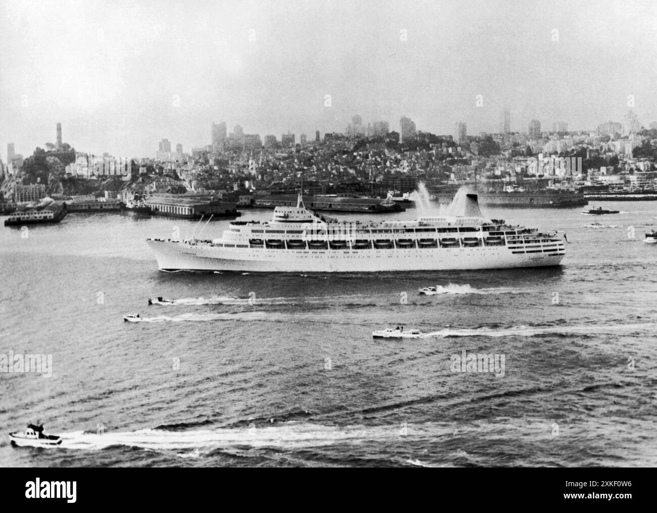 San Francisco, California July 20, 1961 Fog dulls San Francisco's ...