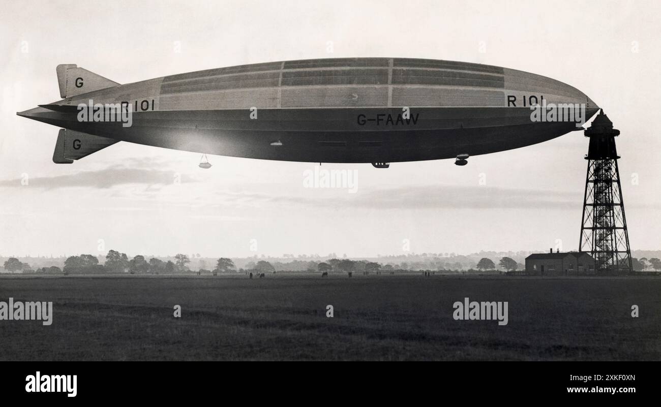 Cardington, England October 14, 1929 The British airship R 101 at its ...