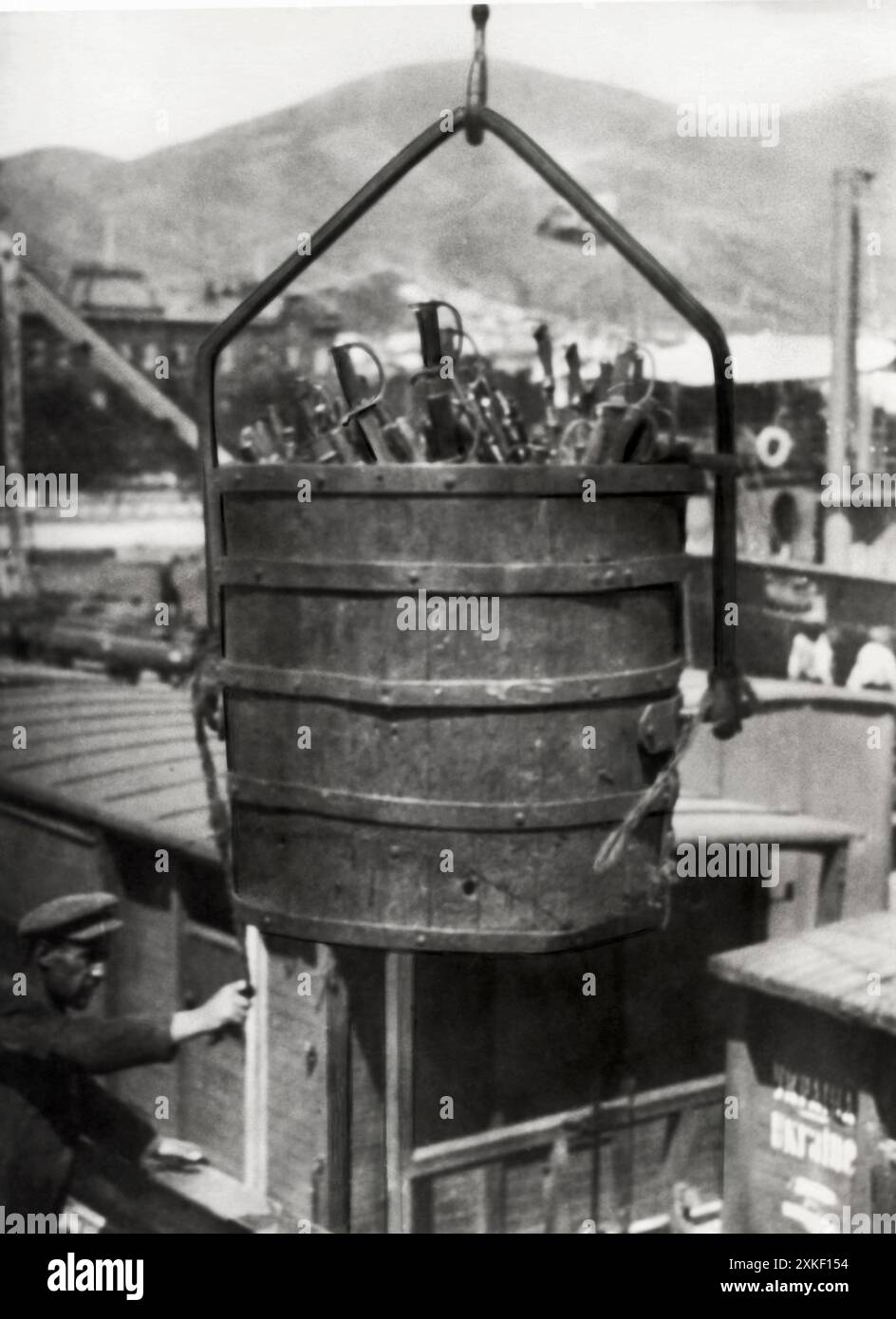 1918 weapons hi-res stock photography and images - Alamy