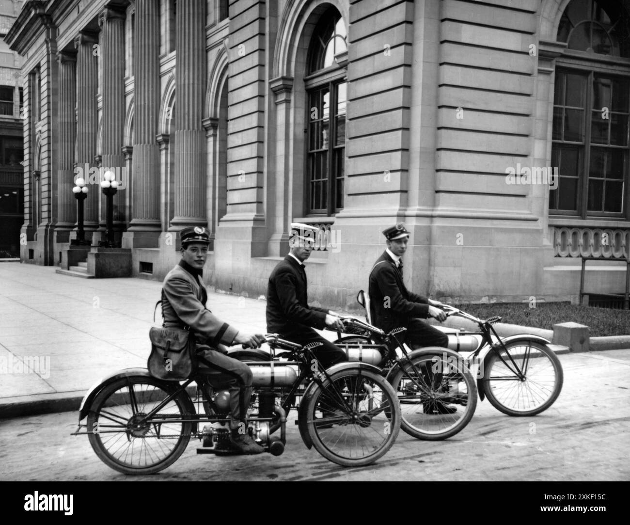 San Francisco, California c 1910 U.S. Postal Service mailmen starting ...