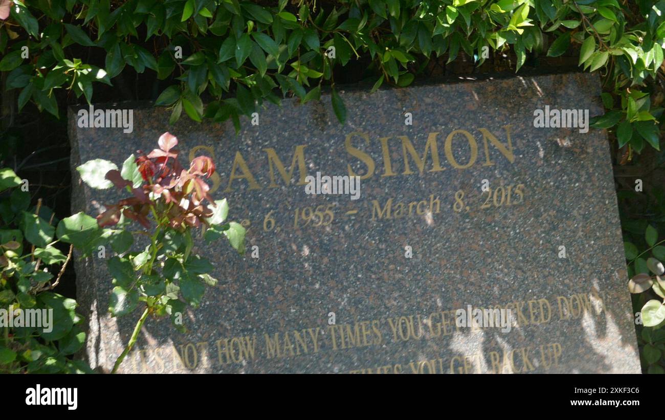 Los Angeles, California, USA 22nd July 2024 Sam Simon Grave at Pierce Brothers Westwood Village ...