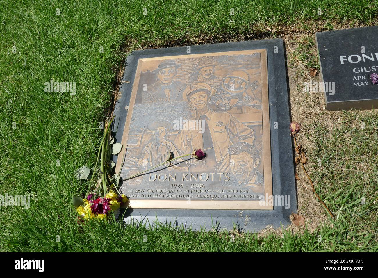 Don knotts grave hi-res stock photography and images - Alamy
