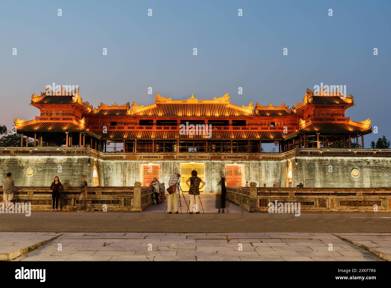Evening view of the Meridian Gate to the Imperial City Stock Photo - Alamy