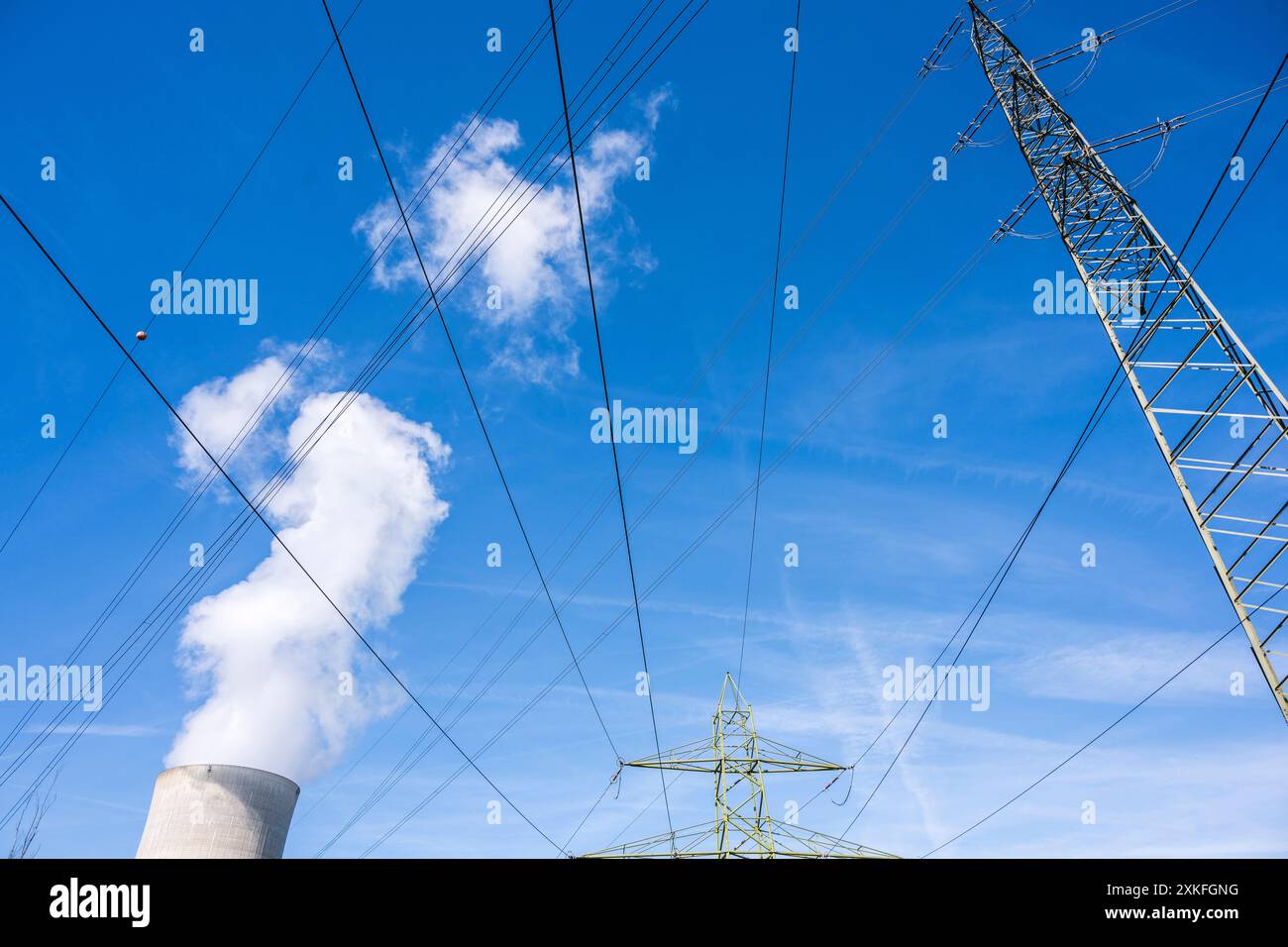 A cooling tower of the Goesgen / Gösgen nuclear power plant in ...