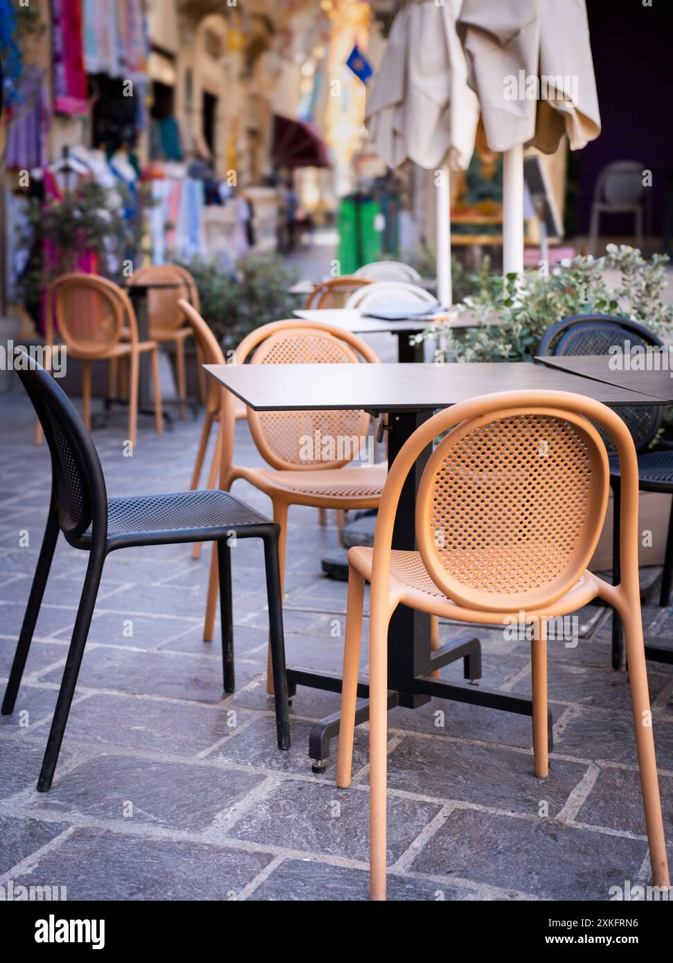 Creating an inviting setting hi-res stock photography and images - Alamy