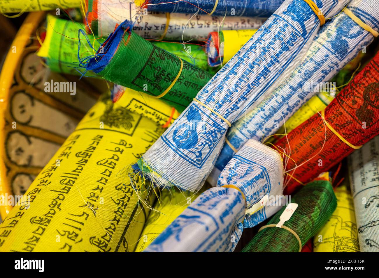 Tibetan buddhist hierarchy hi-res stock photography and images - Alamy