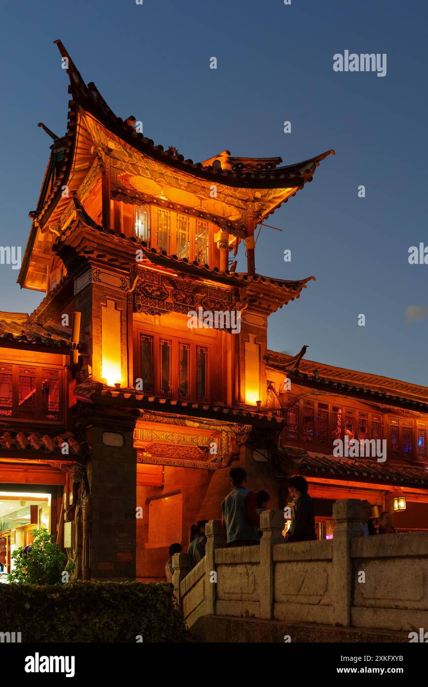 Night view of traditional Chinese wooden building, Lijiang Stock Photo ...