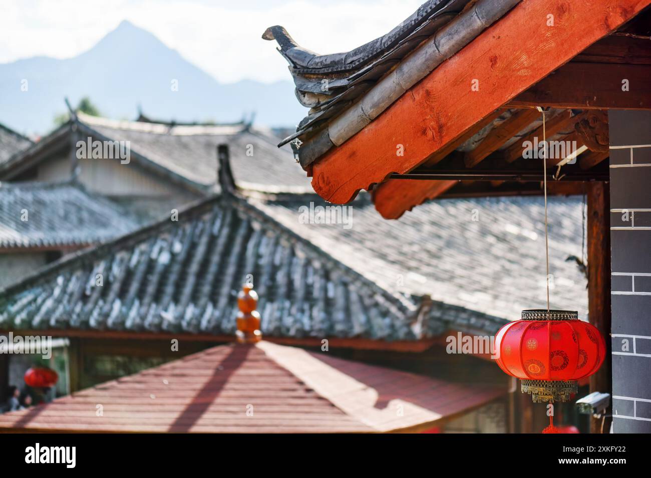 Traditional chinese roof hi-res stock photography and images - Alamy
