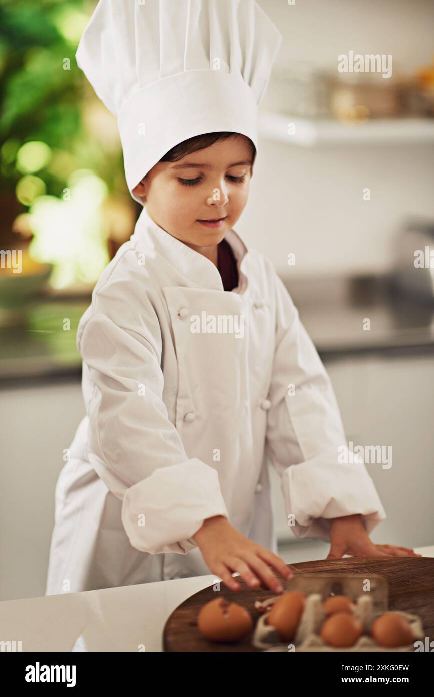 Kid baker hi-res stock photography and images - Alamy