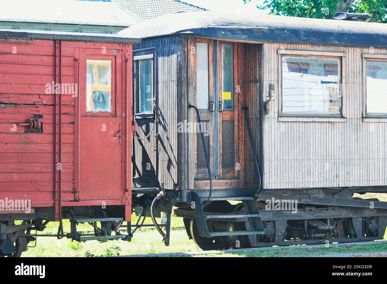 Vintage freight train carriages hi-res stock photography and images - Alamy