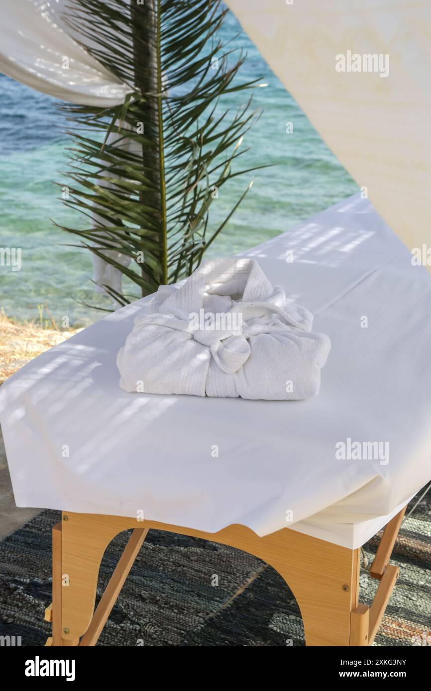 Massage tent hi-res stock photography and images - Alamy