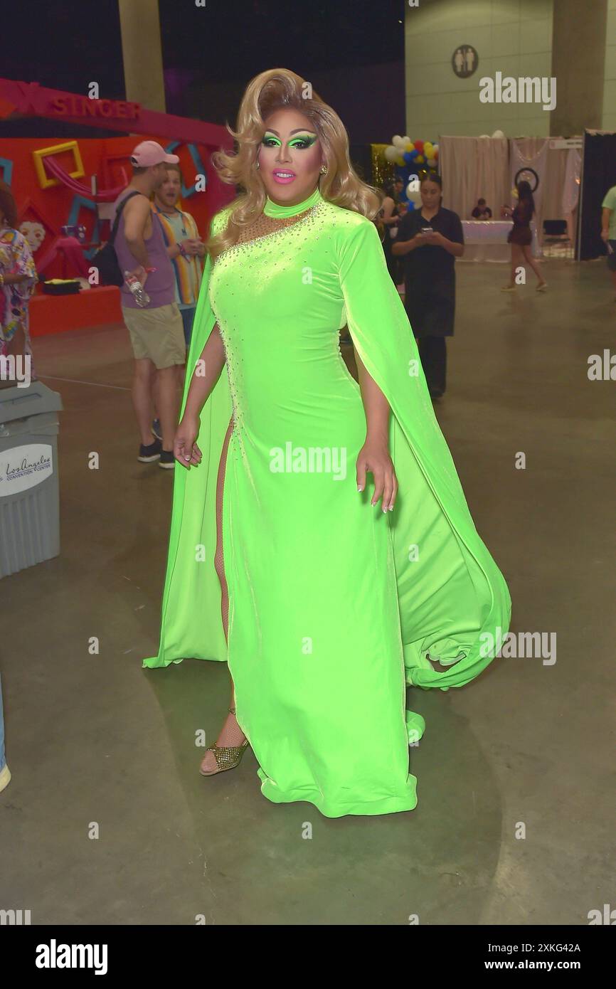Alexis Mateo bei RuPaul s DragCon LA 2024 im Los Angeles Convention ...