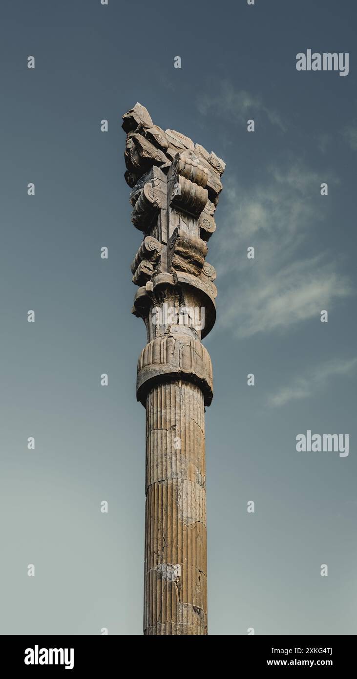 Blue persian architecture hi-res stock photography and images - Alamy