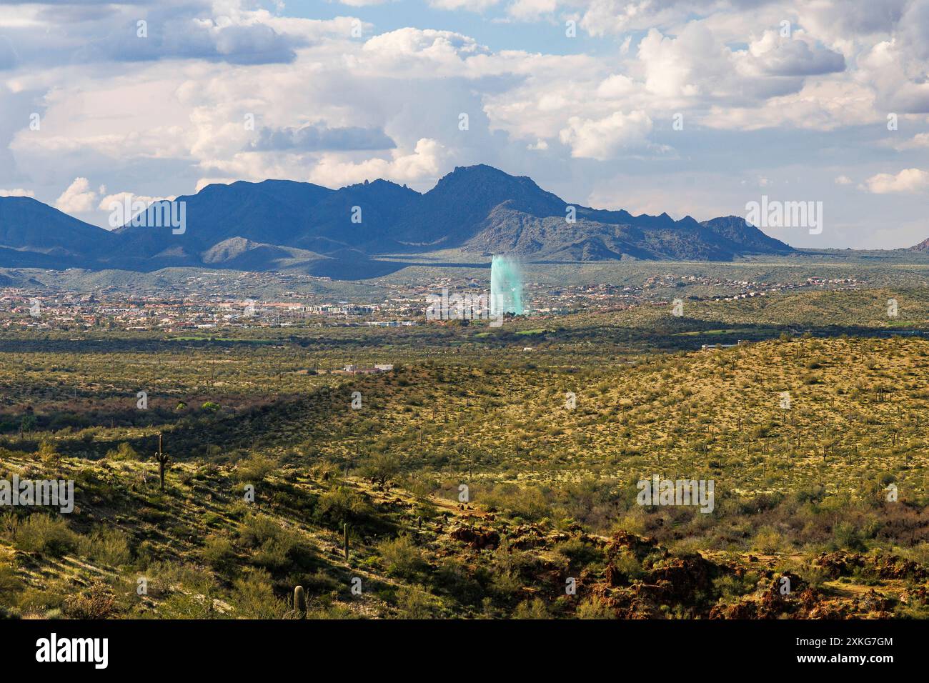 Fountain Hills, town in the Sonoran Desert with its namesake fountain ...