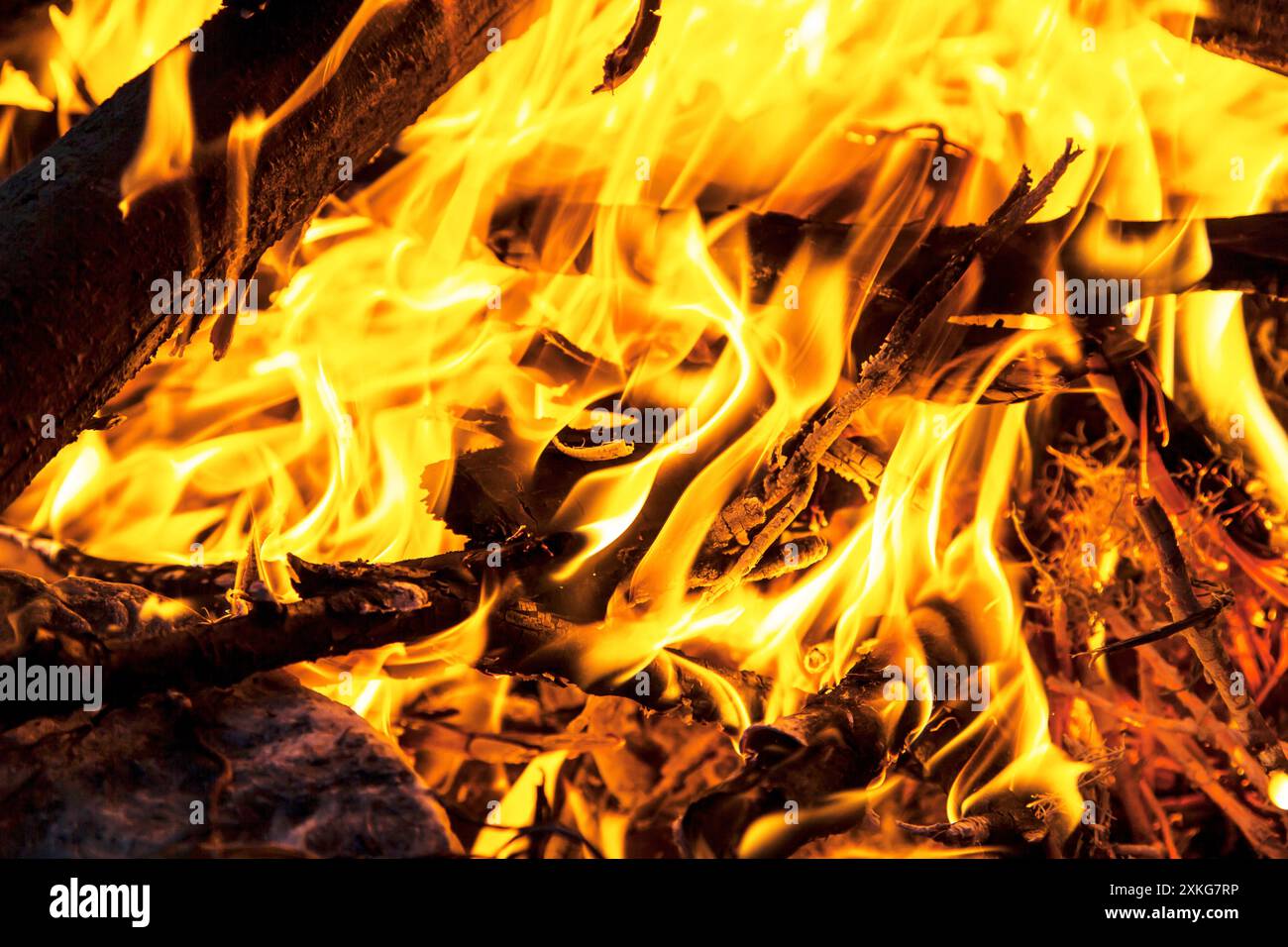 Blazing fire flames fireplace bonfires hi-res stock photography and ...