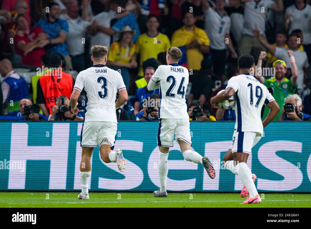 Cole Palmer of England (C) celebrates his goal during the UEFA EURO ...