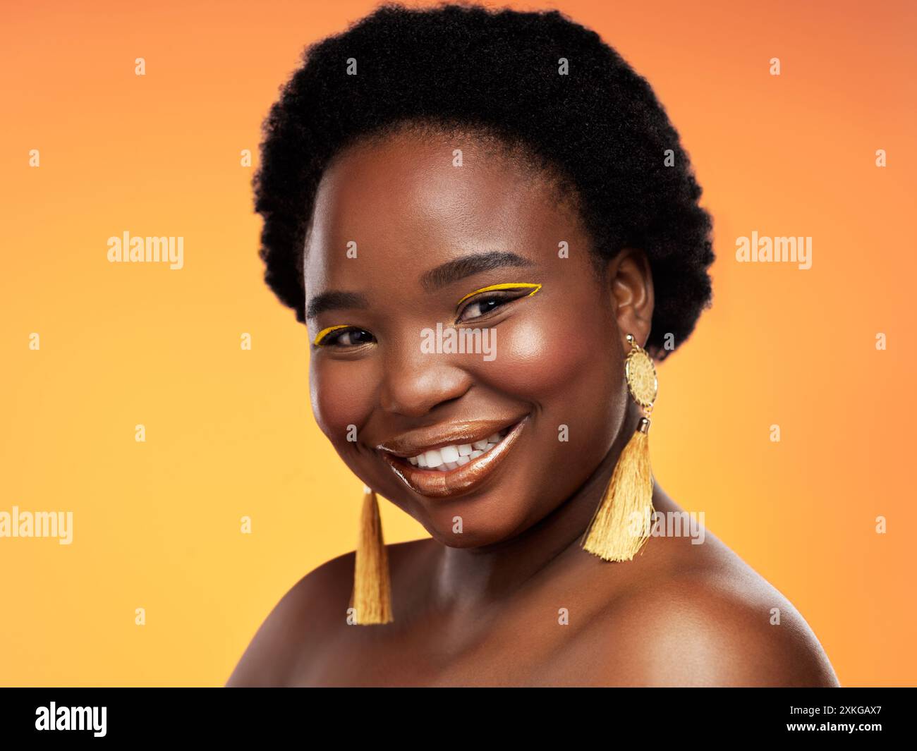 Yellow face bold black hi-res stock photography and images - Alamy