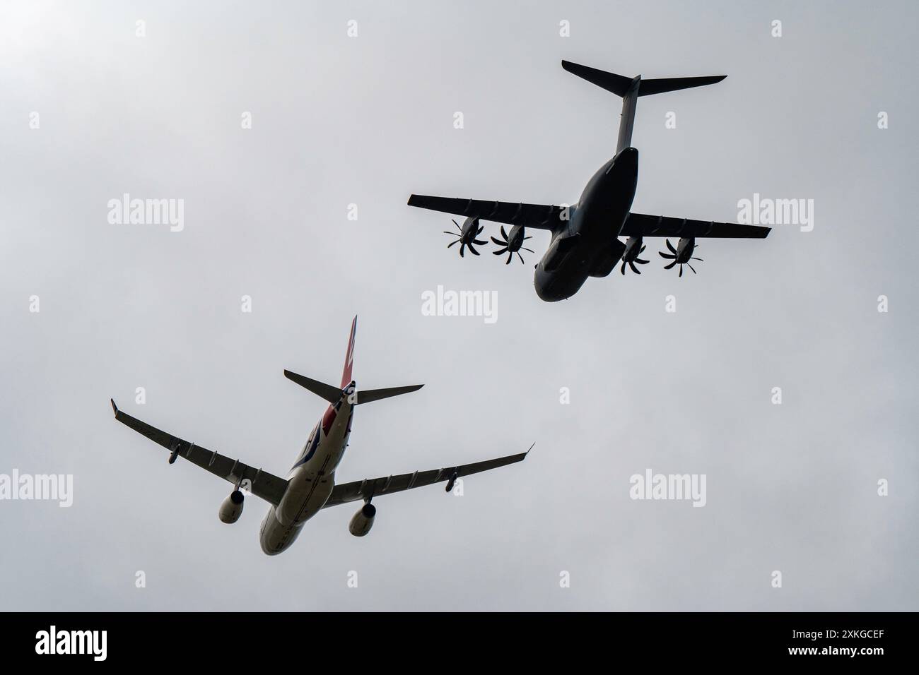 Raf voyager aircraft hi-res stock photography and images - Alamy