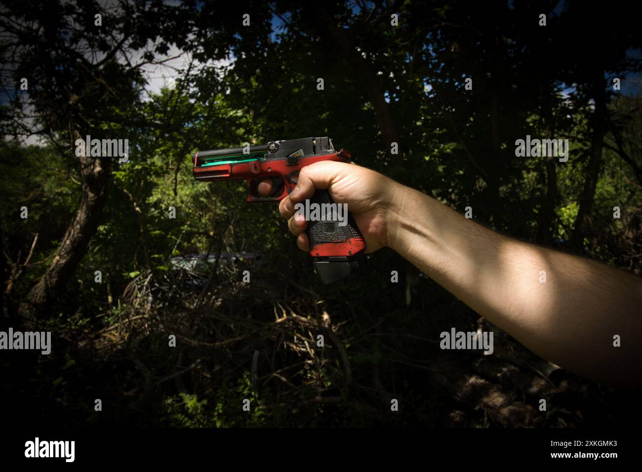 Hand in form pistol hi-res stock photography and images - Alamy