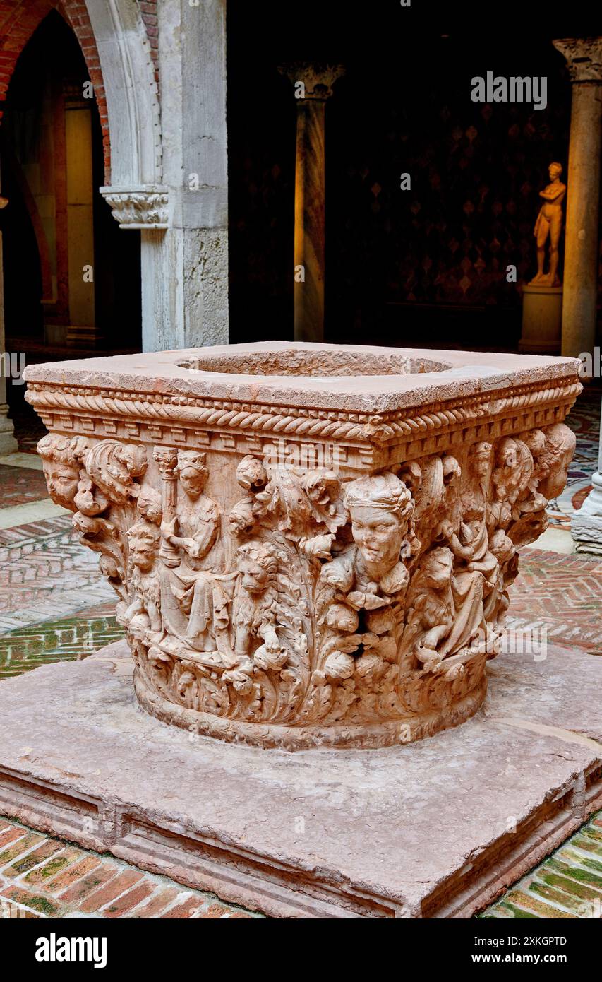 Marmo rosso verona hi-res stock photography and images - Alamy