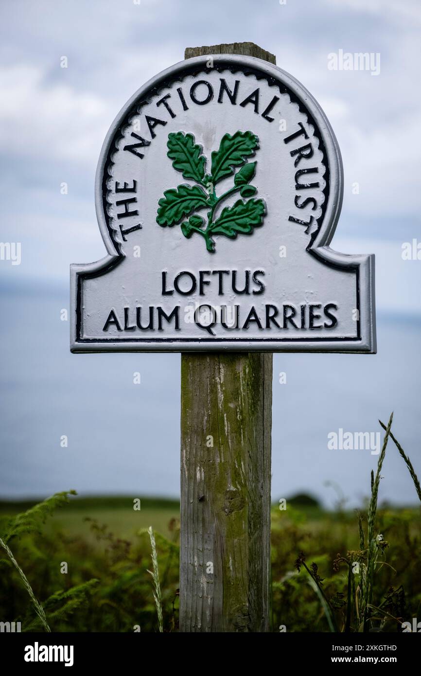 Views along the Cleveland Way, between Saltburn and Skinningrove Stock ...