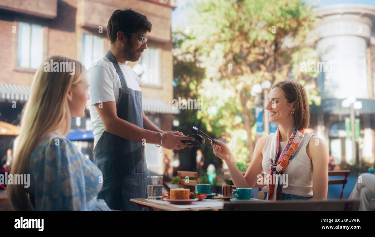 Woman ordering cake online hi-res stock photography and images - Alamy