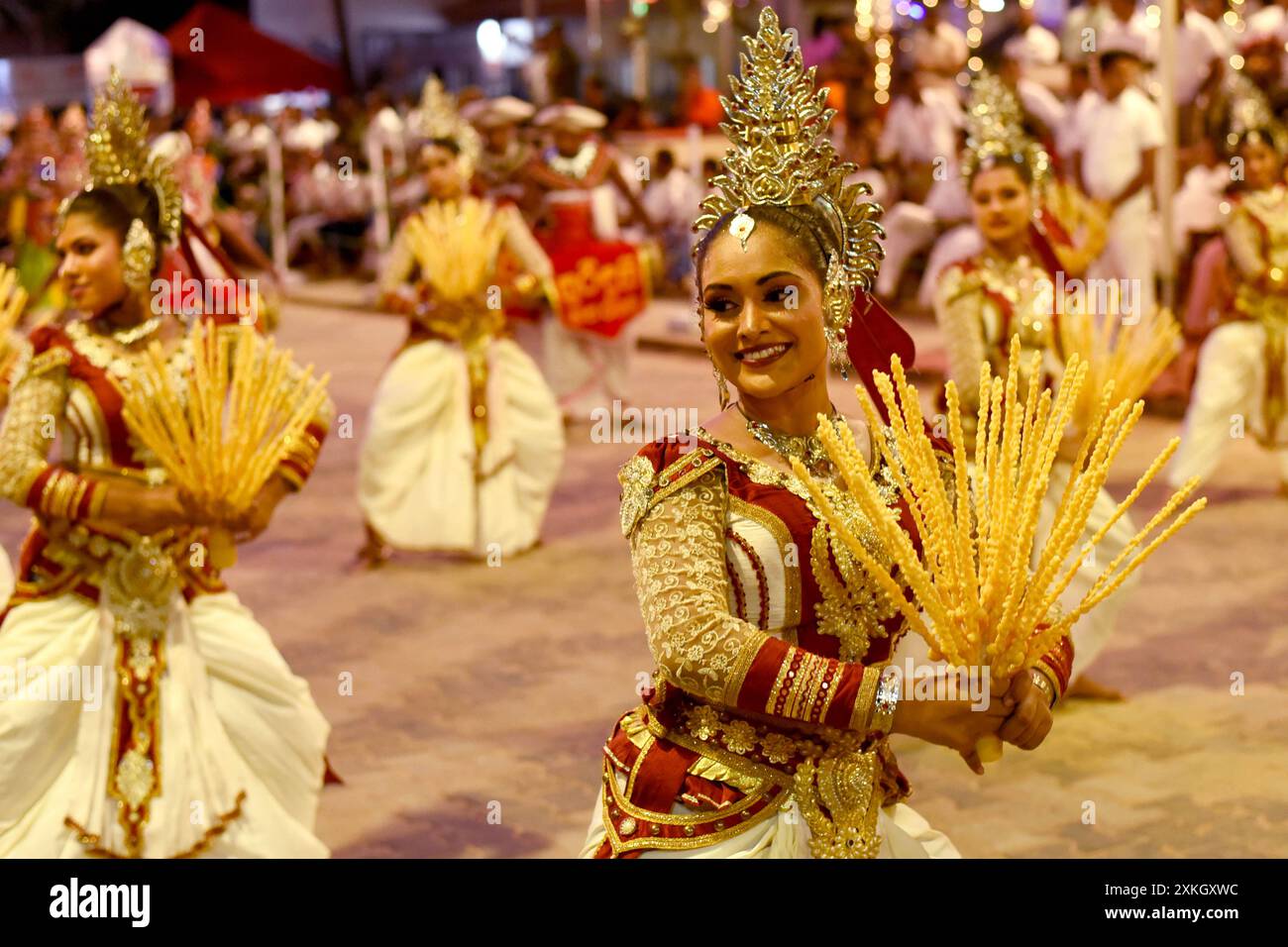 Katharagama, Sri Lanka. 21st July, 2024. People perform traditional ...