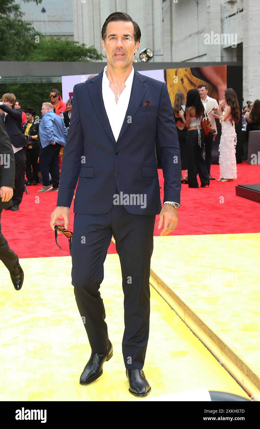 Rob delaney deadpool hi-res stock photography and images - Alamy