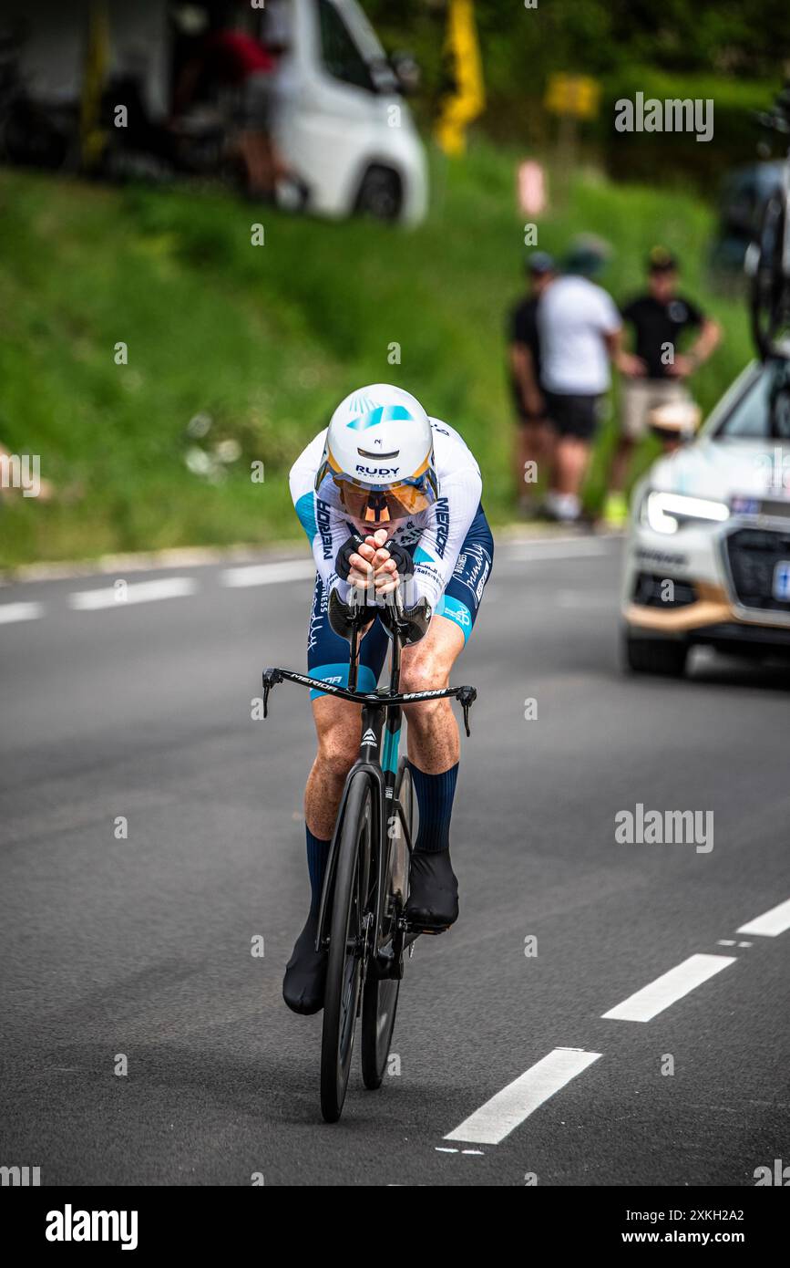 JACK HAIG of BAHRAIN VICTORIOUS cycling in the Tour de France Stage 7 ...