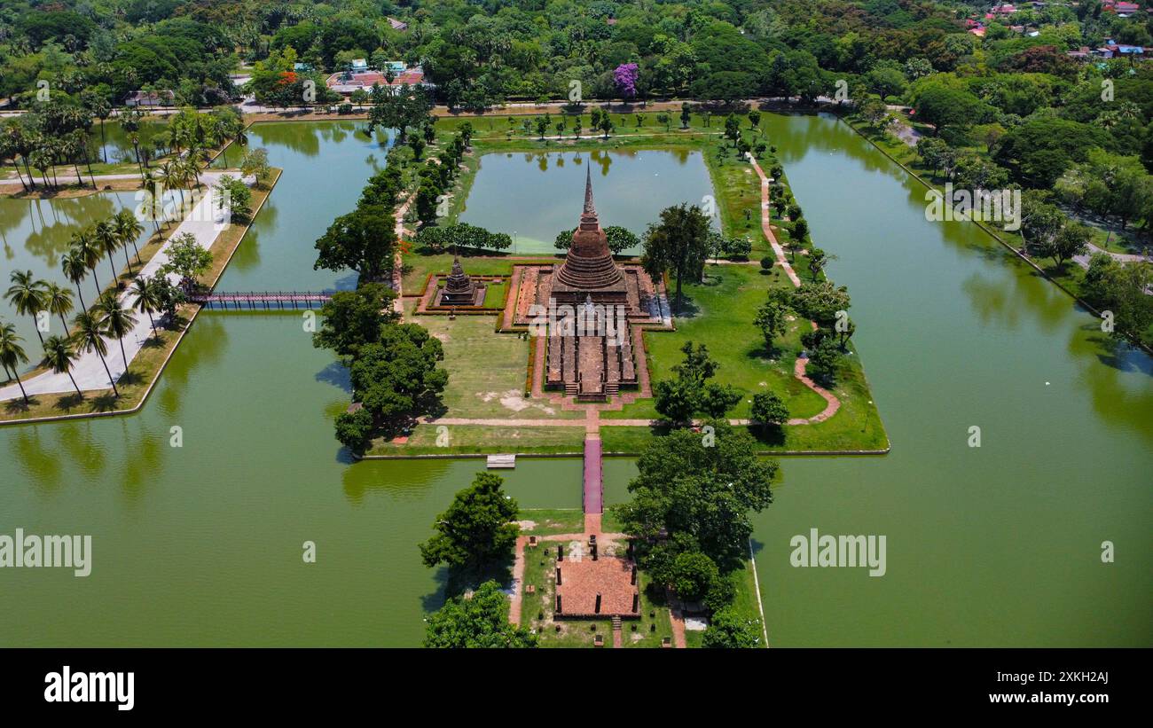Thailand temple 4k hi-res stock photography and images - Alamy